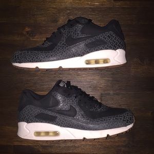 Nike Shoes for Women | Poshmark